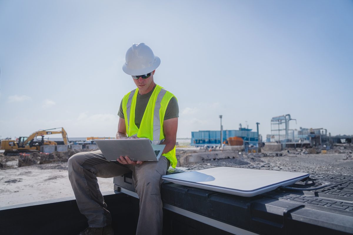 Starlink for construction - Onwave